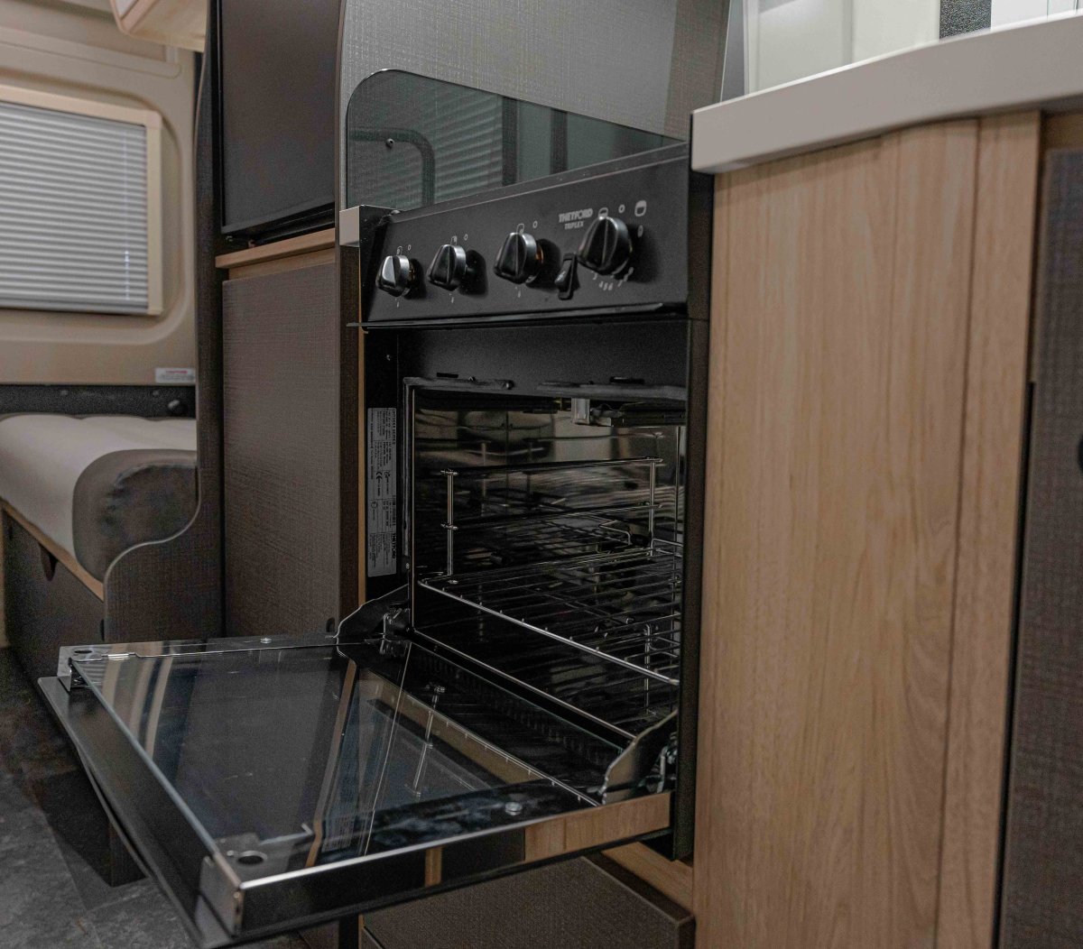 New Fiat Xplore CV X8 140BHP Motorhome for Sale | Brownhills Motorhomes ...