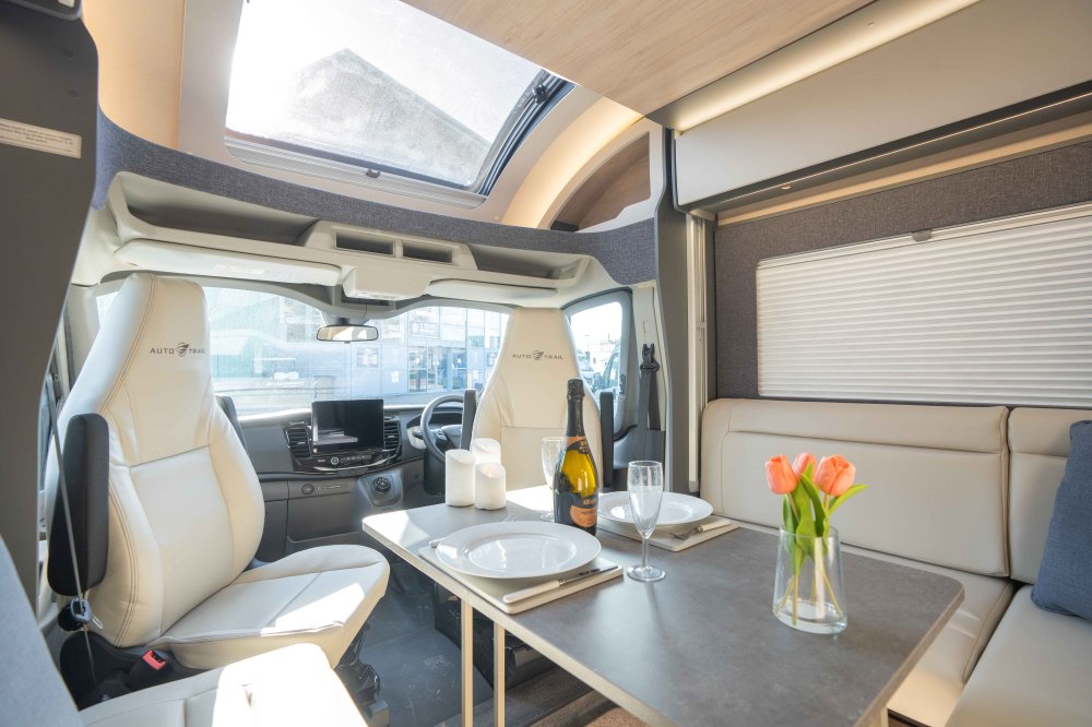 New Ford Autotrail F-Line F72 165BHP Auto Motorhome for Sale ...